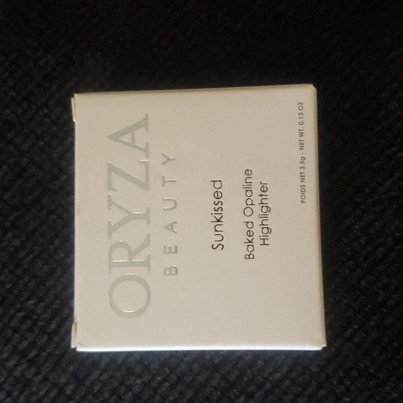 Oryza | Makeup | Oryza Baked Opaline Highlighter Sunkissed | Poshmark
